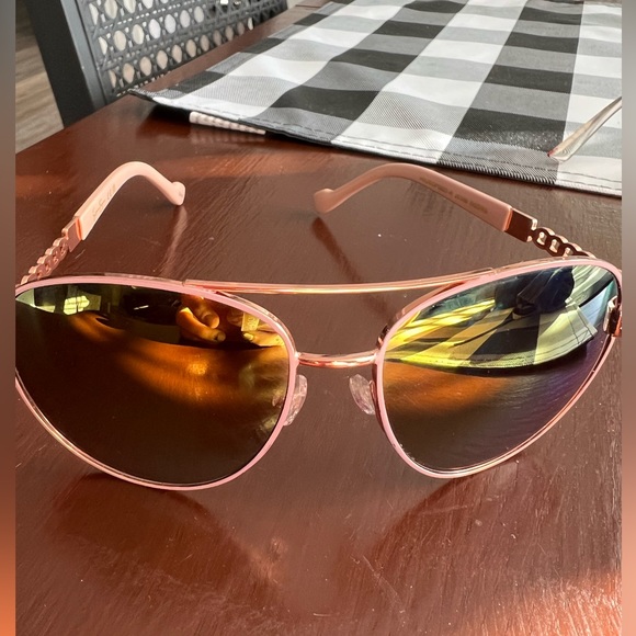 Jessica Simpson | Accessories | Jessica Simpson Sunglasses | Poshmark